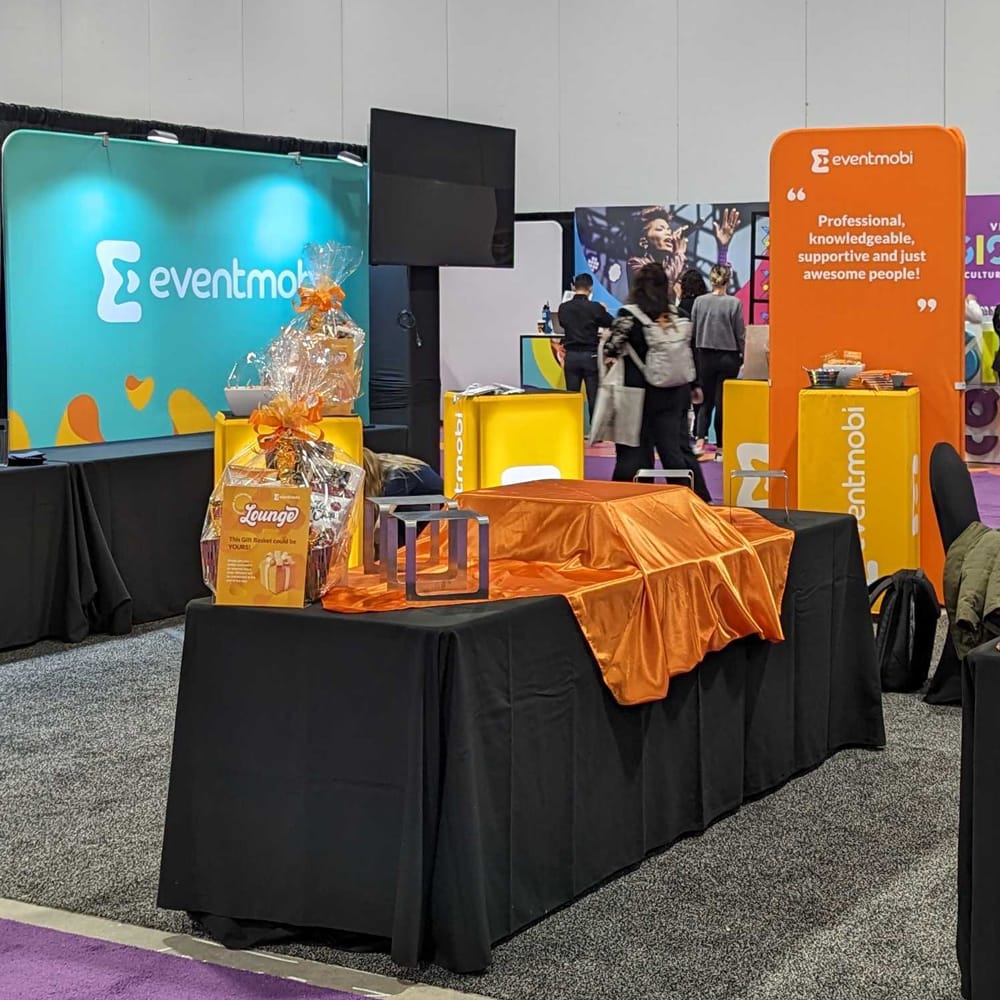 Tips from the Trenches: 10 (Mostly) Tried and True Exhibitor Booth Ideas | EventMobi